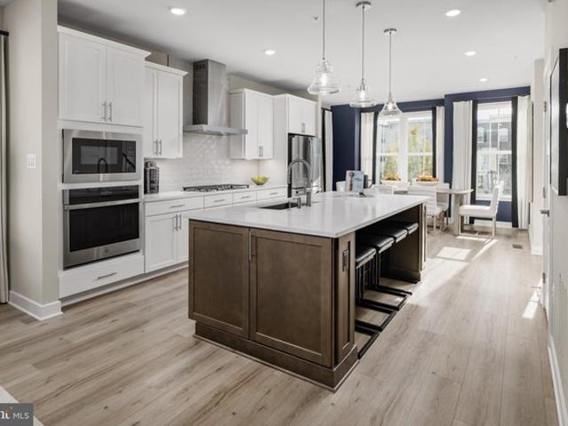 6721 Greenleigh Ave, Middle River, MD 21220