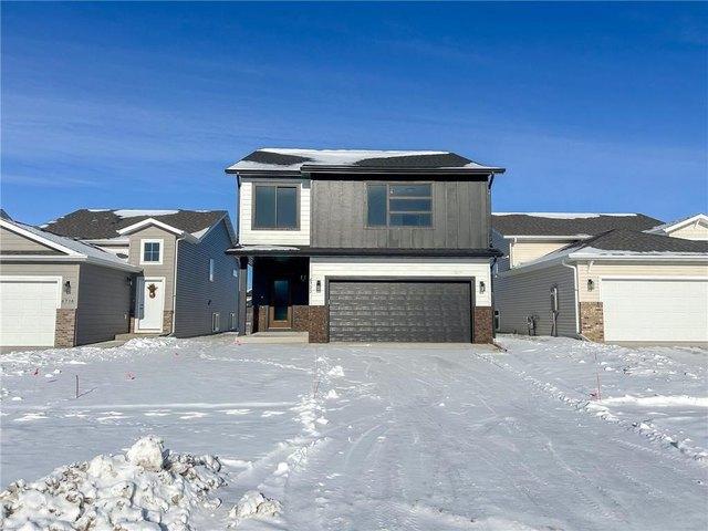 6722 Meadow View Dr S, Fargo, ND 58104