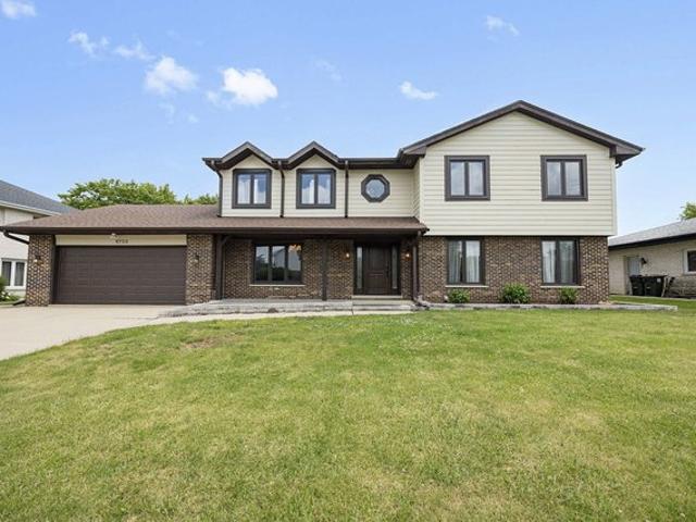 6723 Kingswood Rd, Willowbrook, IL 60527