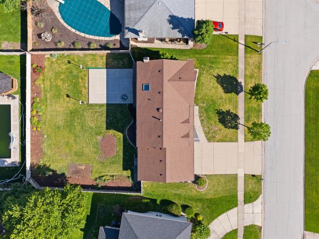 6723 Kingswood Road