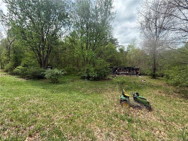 6723 Smith Creek Rd, Lanesville, IN 47136