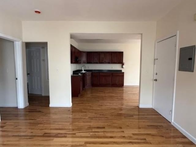 672 674 Irvine Turner Blvd