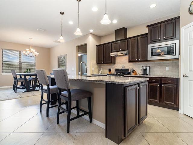 672 Cordoba Dr, Davenport, FL 33837 | MLS #S5131 | Compass