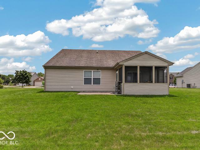 672 Grassy Bend Drive