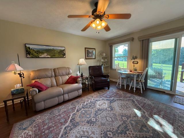 672 Evergreen Trail