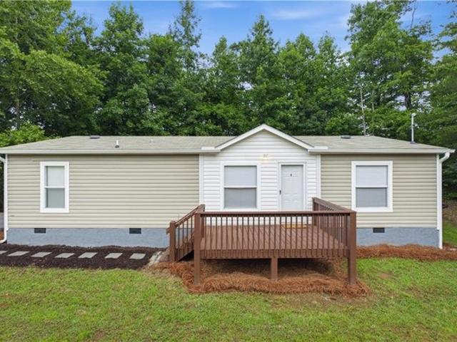 672 King Richard Ct, Murrayville, GA 30564