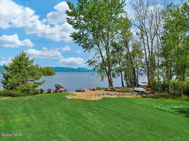 672 Lakeview Road
