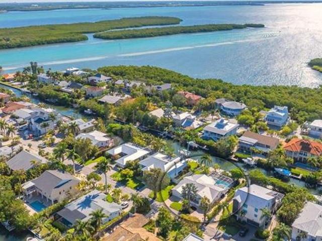 672 Marbury Ln, Longboat Key, FL 34228