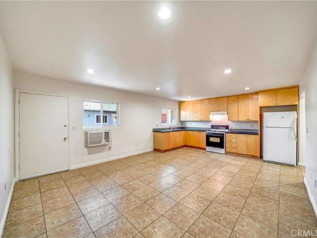 6735 Elmer Ave, Unit 12, North Hollywood, CA 91606 | MLS #SR25159