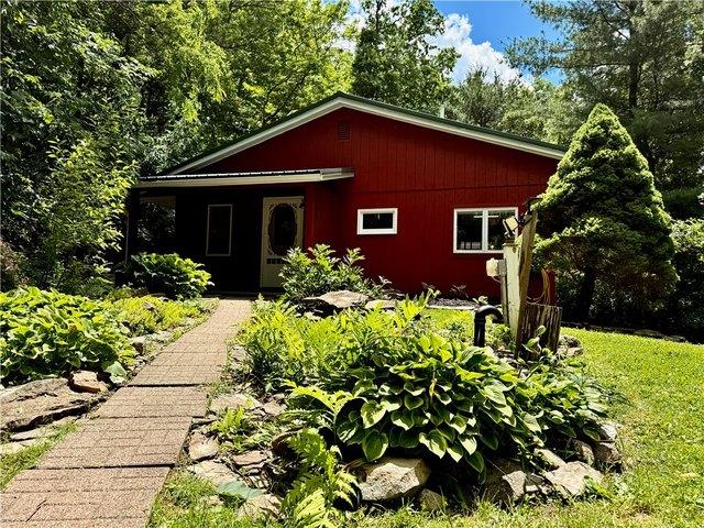 6735 S Old Bald Hill Rd, Springwater, NY 14560