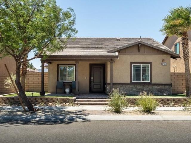 67363 Rio Oso Rd, Cathedral City, CA 92234