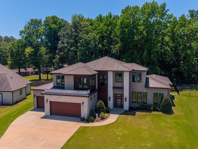 6736 Hilo Avenue