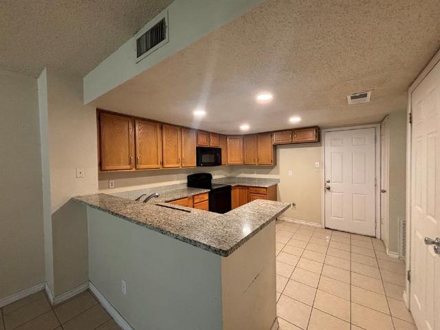 6736 Phoenix Place