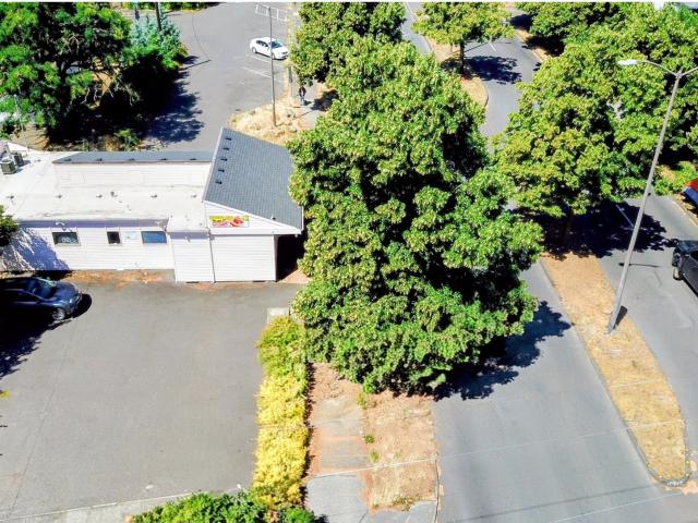 6736 se powell blvd