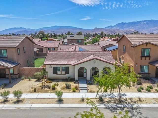 67373 Rio Largo Rd, Cathedral City, CA 92234