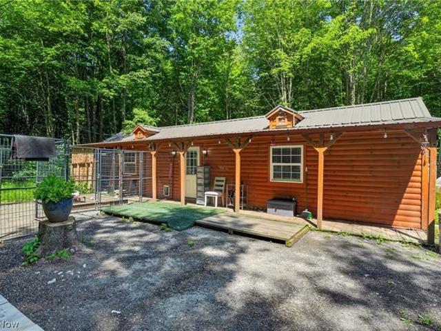 6737 Beckwith Rd, Pierpont, OH 44082
