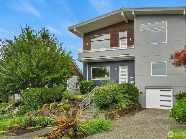 6738 36th Ave SW, Seattle, WA 98126