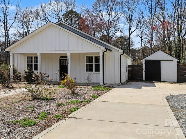 6739 Indian Ln, Charlotte, NC 28213 | MLS #4366 | Compass