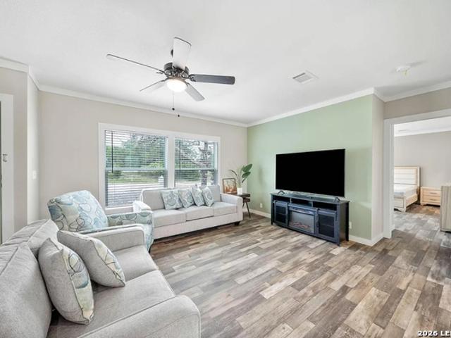 6739 Whartons Dock