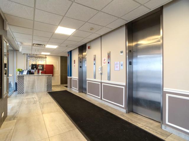 6730 S South Shore Dr, Unit 501, Chicago, IL 60649 | MLS #12304
