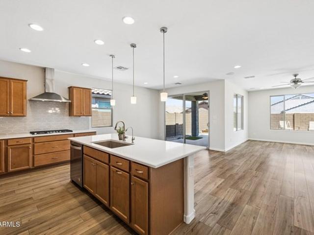 6730 W Winston Dr, Laveen, AZ 85339