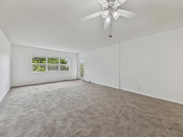 6731 Cypress Rd Apt 402, Plantation, FL 33317