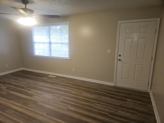 6731 Forrest Ln