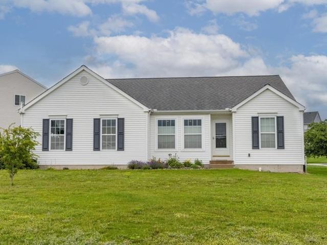 6731 Lutz Dr, South Bend, IN 46614