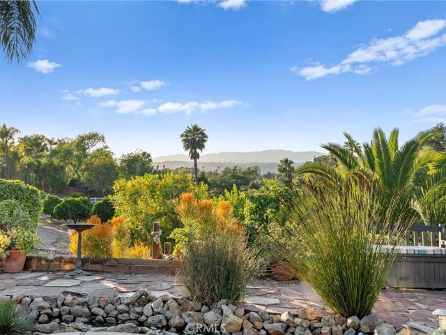 6731 Vía De La Reina, Bonsall, CA 92003 | MLS #SW26081 | Compass