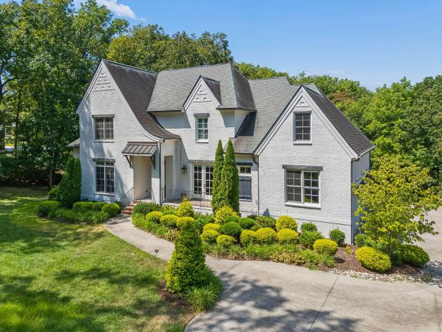 6732 Darden Pl