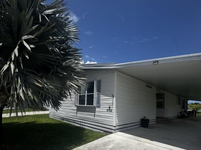 6732 Sinsonte Ct, Fort Pierce, FL 34951