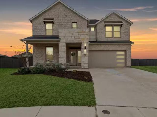 6733 Goldenrain Dr, Midlothian, TX 76084 MLS 20837752