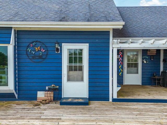6733 rocking horse ln