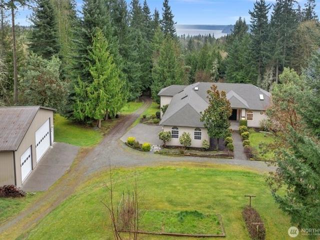 6733 th St NW, Marysville, WA 98271