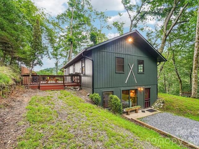 673 Chestnut Ln, Mars Hill, NC 28754
