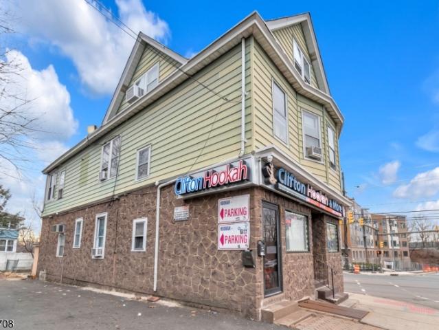 673 Clifton Ave
