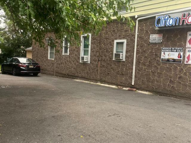 673 Clifton Avenue