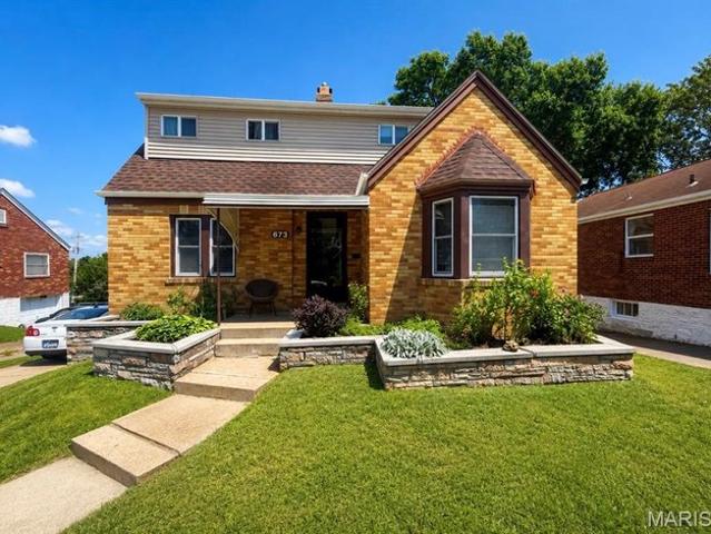673 Bellsworth Dr, Saint Louis, MO 63125