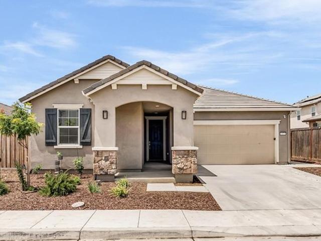 673 Dorset Dr, Patterson, CA 95363