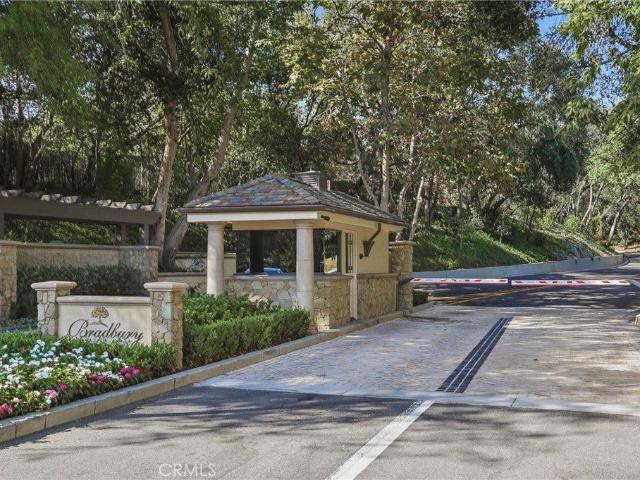673 Deodar Ln, Bradbury, CA