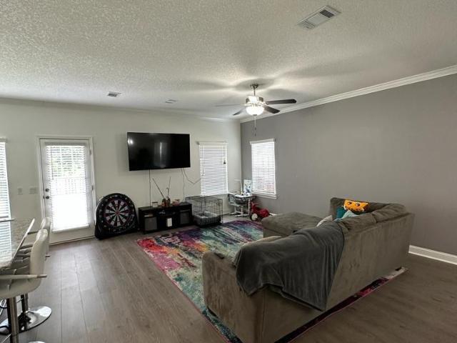 673 Fairview Circle