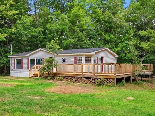 673 Lincoln St, Richmond, ME 04357