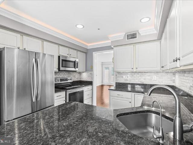 673 Metro Court # 27