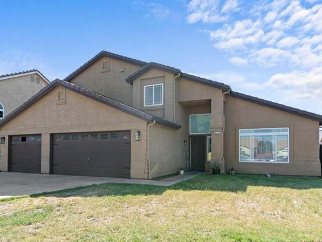 673 Mendocino Ct, Los Banos, CA 93635