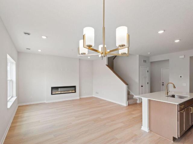 673 Tulare Terrace