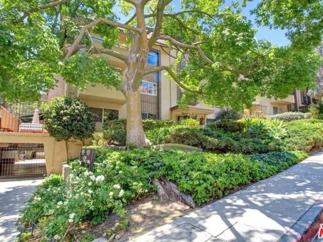 6744 Hillpark Dr #206, Los Angeles, CA 90068