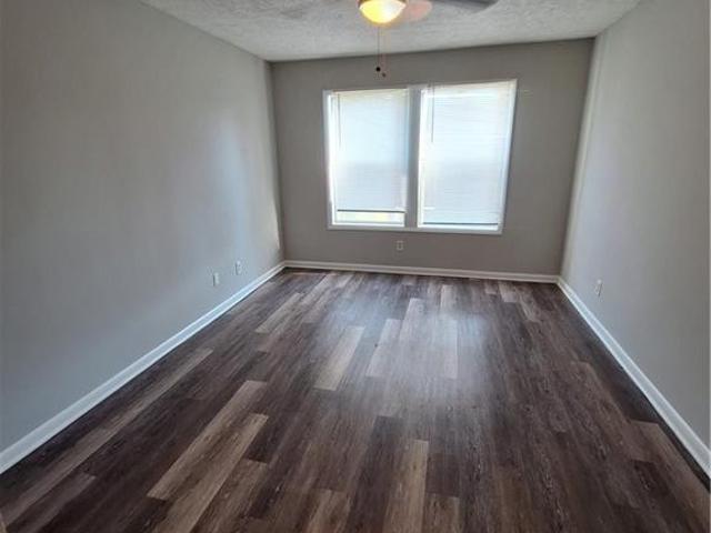 6744 2 Willowbrook