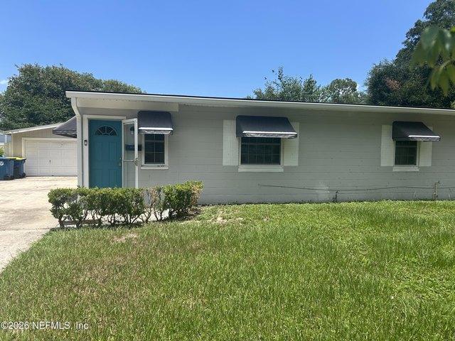 6745 Brandemere Rd S, Jacksonville, FL 32211