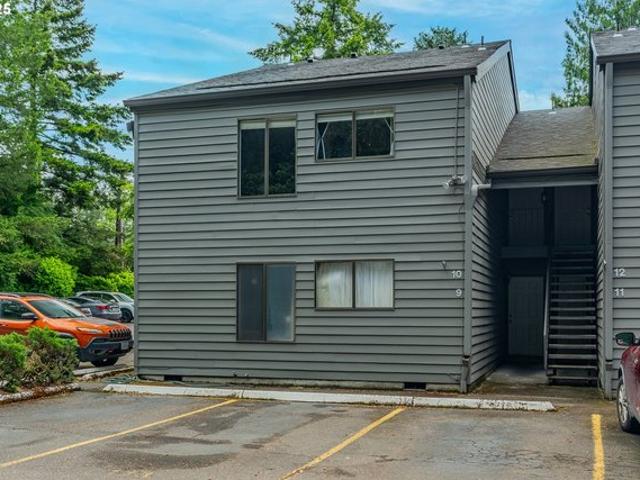 6745 SW Scholls Ferry Rd Apt 10, Beaverton, OR 97008