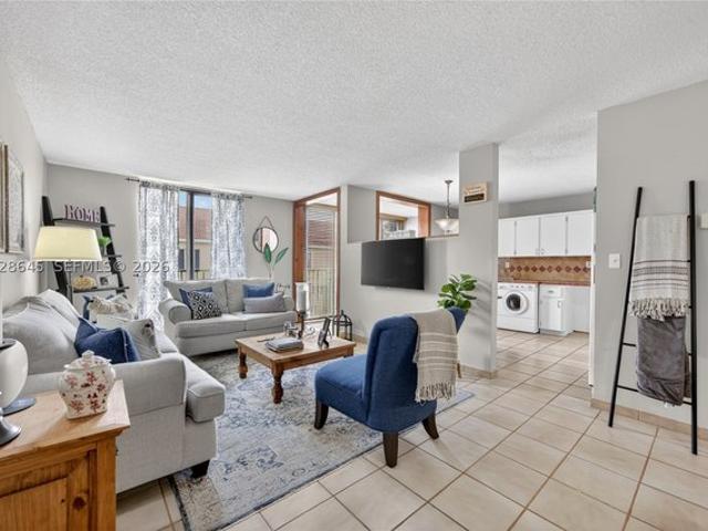 6745 SW 132nd Ave Apt 204, Miami, FL 33183